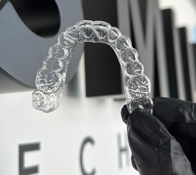Contenzione Superiore – Smileline - Allinea i tuoi denti sorridendo